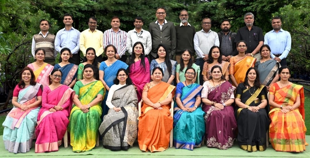 Bhavans | Ashti School
