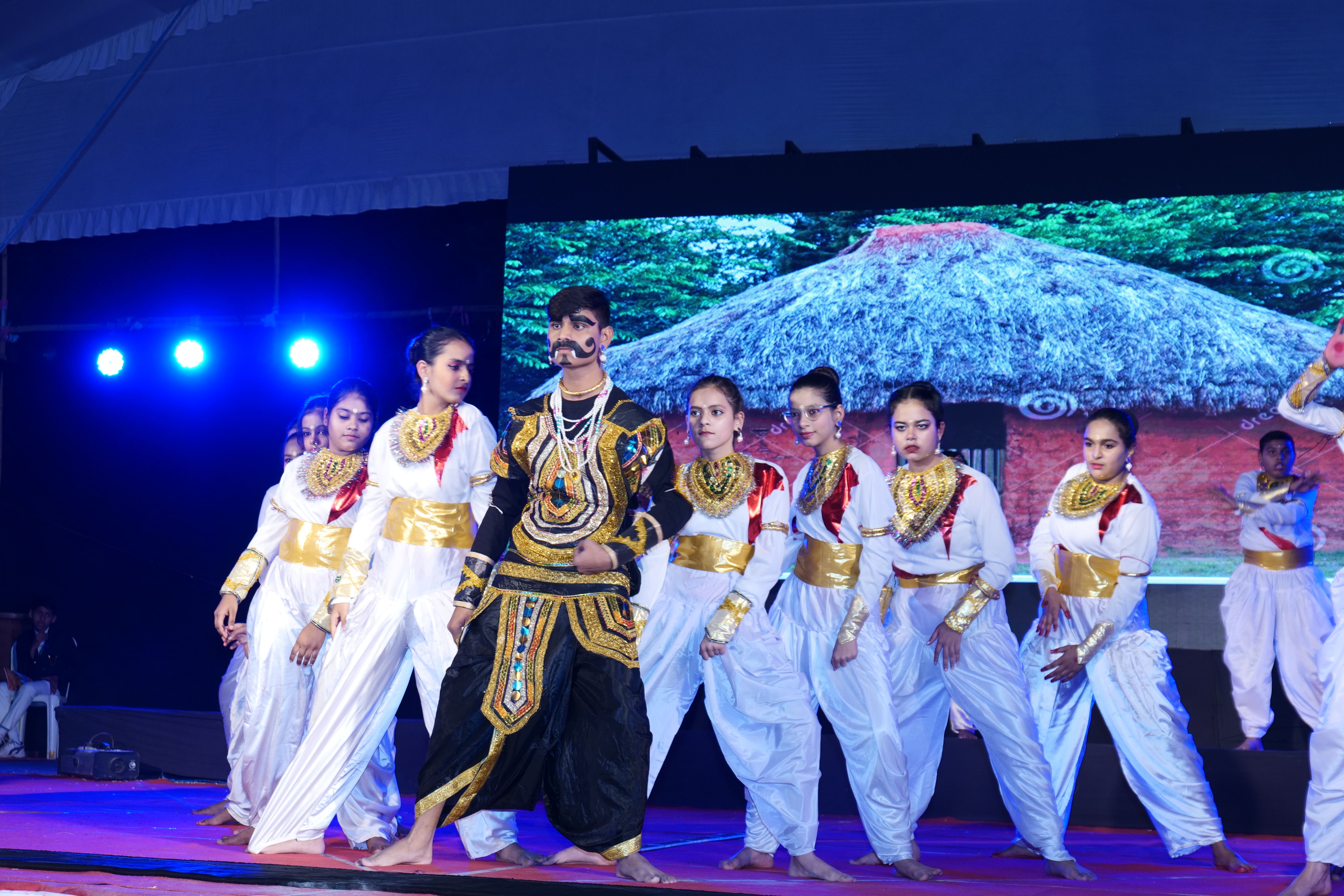 Bhavans | Ashti School